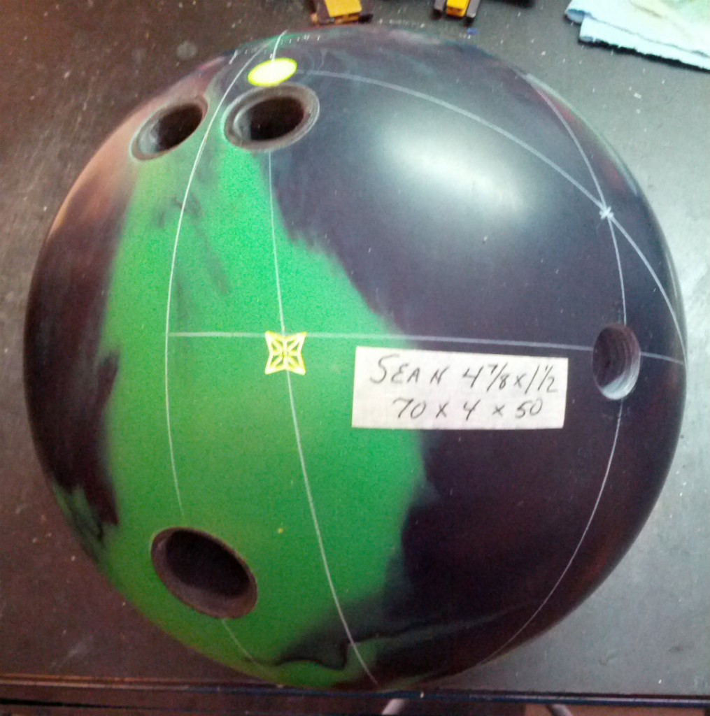 Roto Grip Disturbed Bowling Ball Review with Digitrax Analysis | Tamer ...